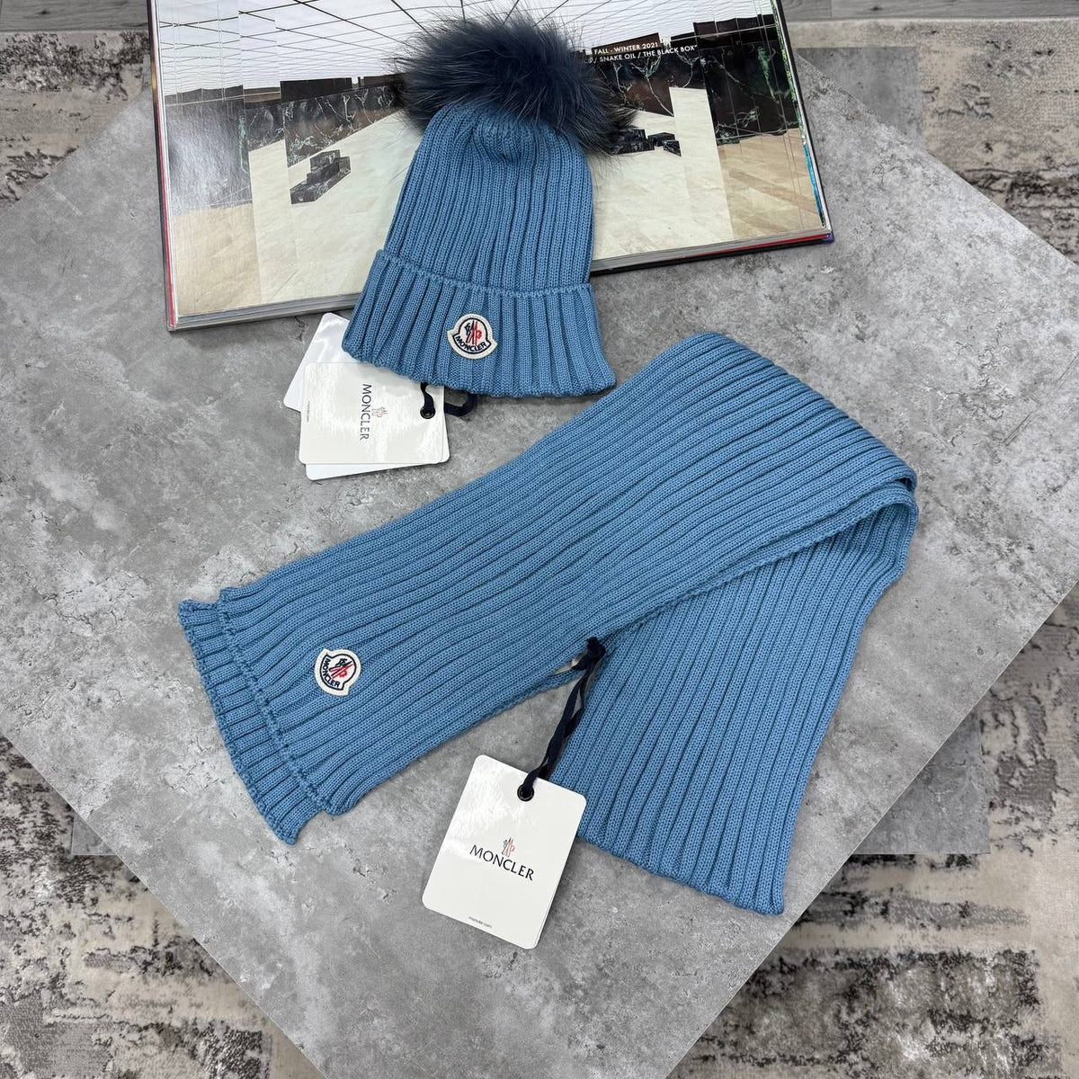 MONC SCARF SET – DressinsUK